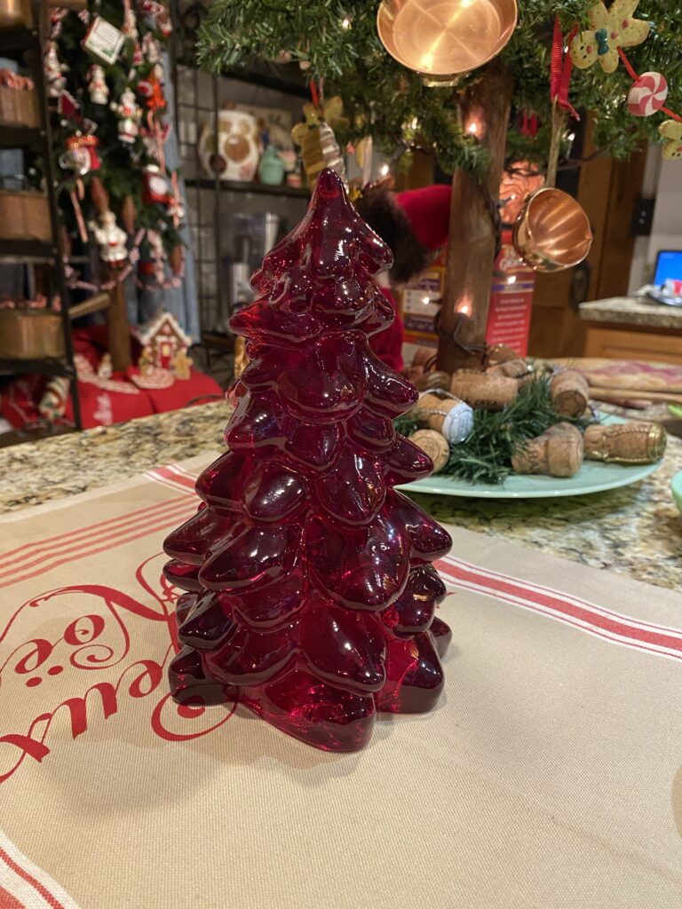 8″ Mosser Christmas Tree – Ruby – Jadite Junkies